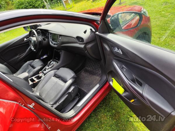 Red Opel Grandland X 2021 in Kuressaare, with an engine capacity of 1.60 L and mileage of 74 thousand km for 18900 €, photo 10 on AUTOMOTO.COM.LV