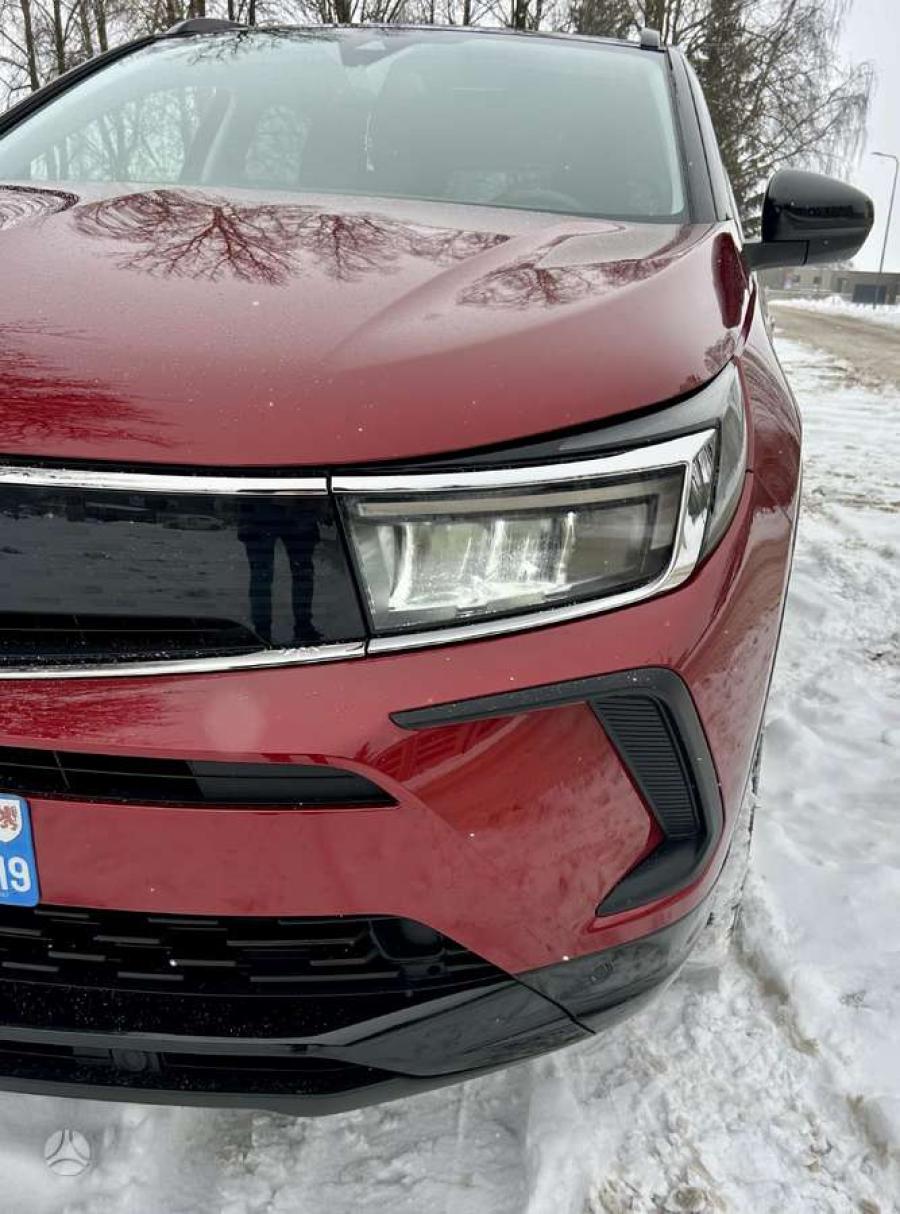 Red Opel Grandland X 2022 in Taurage, with an engine capacity of 1.50 L and mileage of 148 thousand km for 16335 €, photo 17 on AUTOMOTO.COM.LV