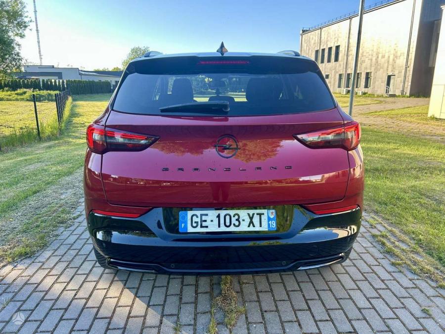 Красный Опель Grandland X 2022 в Таураге, объемом двигателя 1.50 л и пробегом 148 тыс. км за 14994 €, фото 5 на AUTOMOTO.COM.LV