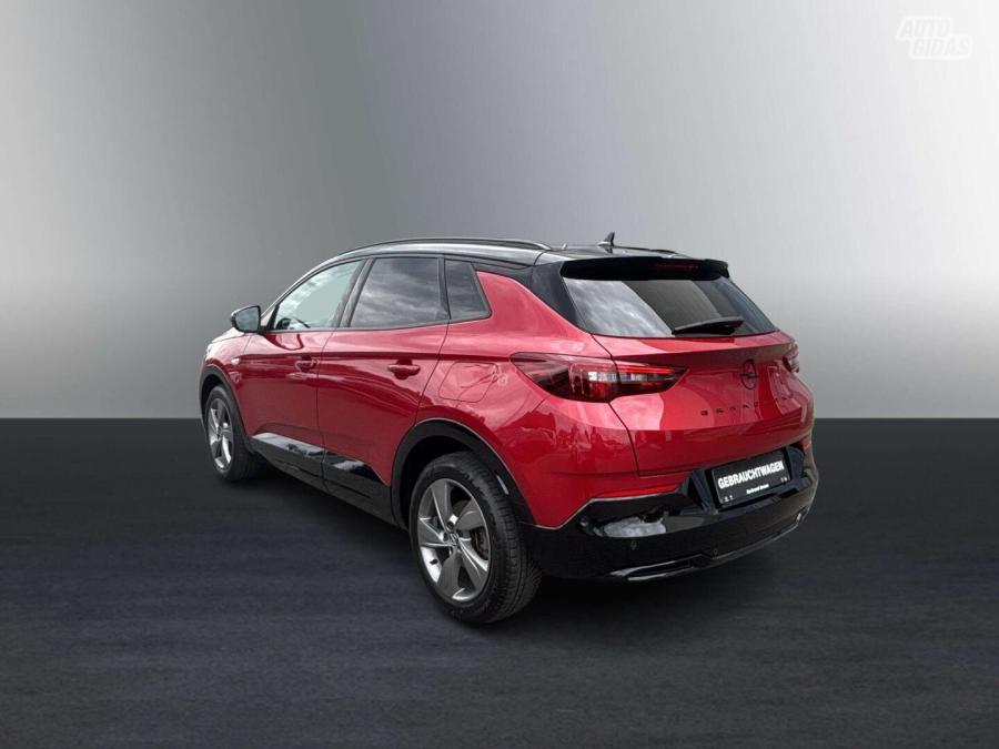 Red Opel Grandland X 2023 in Kaunas, with an engine capacity of 1.60 L and mileage of 75 thousand km for 23832 €, photo 4 on AUTOMOTO.COM.LV