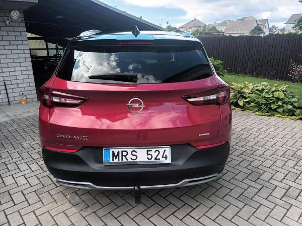 Red Opel Grandland X 2021 in Telschi, with an engine capacity of 0.00 L and mileage of 147 thousand km for 12500 €, photo 5 on AUTOMOTO.COM.LV