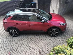 Red Opel Grandland X 2021 in Telschi, with an engine capacity of 0.00 L and mileage of 147 thousand km for 12500 €, photo 15 on AUTOMOTO.COM.LV