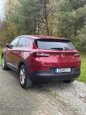 Red Opel Grandland X 2020 in Tallinn, with an engine capacity of 1.20 L and mileage of 40 thousand km for 16500 €, photo 2 on AUTOMOTO.COM.LV