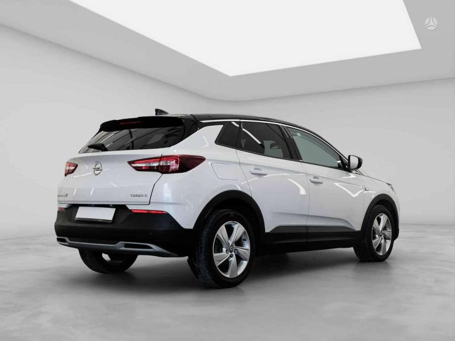 Белый Опель Grandland X 2017 в Каунас, объемом двигателя 1.60 л и пробегом 185 тыс. км за 10490 €, фото 4 на AUTOMOTO.COM.LV