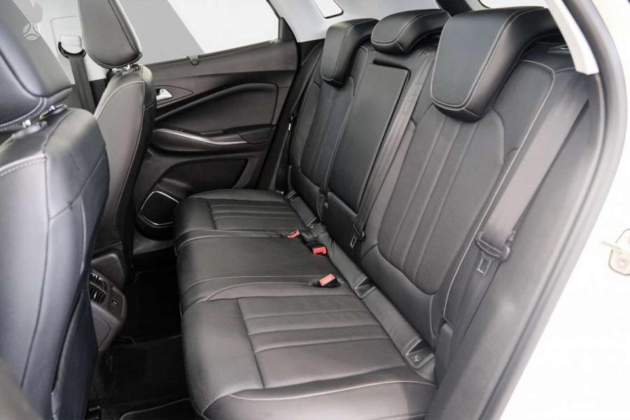 Белый Опель Grandland X 2017 в Каунас, объемом двигателя 1.60 л и пробегом 185 тыс. км за 10490 €, фото 9 на AUTOMOTO.COM.LV