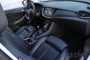 White Opel Grandland X 2018 in Tukums, with an engine capacity of 1.50 L and mileage of 188 thousand km for 10500 €, photo 8 on AUTOMOTO.COM.LV