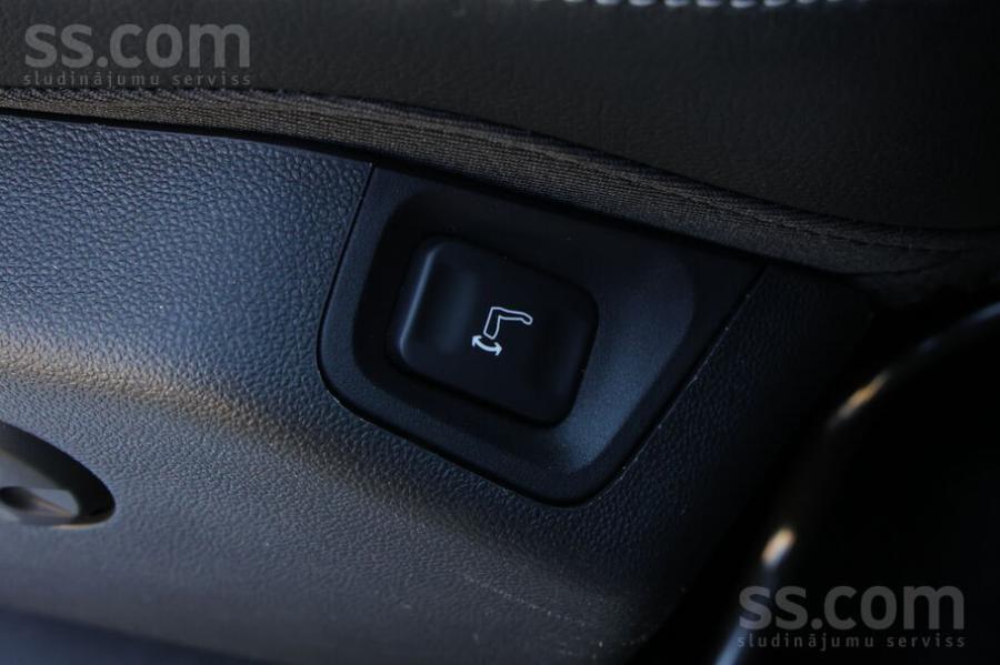 White Opel Grandland X 2018 in Tukums, with an engine capacity of 1.50 L and mileage of 188 thousand km for 10500 €, photo 9 on AUTOMOTO.COM.LV