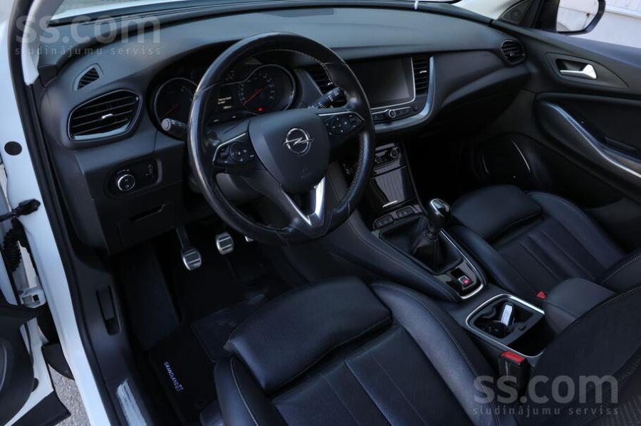 White Opel Grandland X 2018 in Tukums, with an engine capacity of 1.50 L and mileage of 188 thousand km for 10500 €, photo 16 on AUTOMOTO.COM.LV