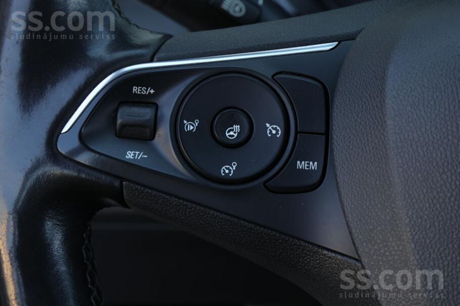 White Opel Grandland X 2018 in Tukums, with an engine capacity of 1.50 L and mileage of 188 thousand km for 10500 €, photo 20 on AUTOMOTO.COM.LV