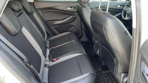 White Opel Grandland X 2018 in Marijampole, with an engine capacity of 1.60 L and mileage of 180 thousand km for 11690 €, photo 17 on AUTOMOTO.COM.LV