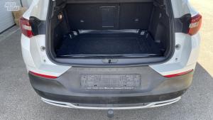 White Opel Grandland X 2018 in Marijampole, with an engine capacity of 1.60 L and mileage of 180 thousand km for 11690 €, photo 35 on AUTOMOTO.COM.LV