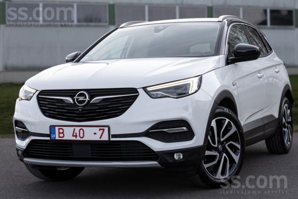 Balts Opel Grandland X 2018 Tukums, ar dzinēja tilpumu 1.60 L un nobraukumu 163 tūkst. km par 12490 €, foto 1 vietnē AUTOMOTO.COM.LV