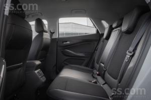 Balts Opel Grandland X 2018 Tukums, ar dzinēja tilpumu 1.60 L un nobraukumu 163 tūkst. km par 12490 €, foto 16 vietnē AUTOMOTO.COM.LV