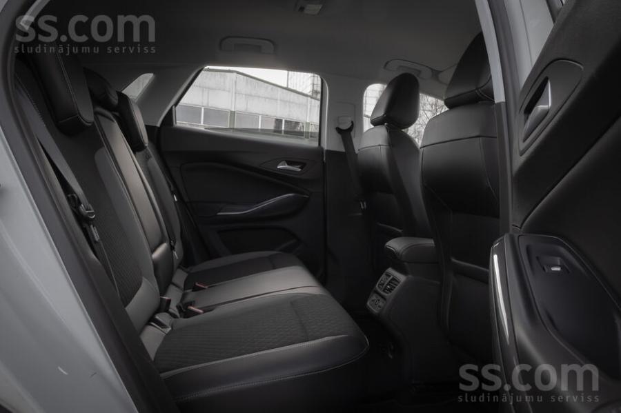 Balts Opel Grandland X 2018 Tukums, ar dzinēja tilpumu 1.60 L un nobraukumu 163 tūkst. km par 12490 €, foto 19 vietnē AUTOMOTO.COM.LV