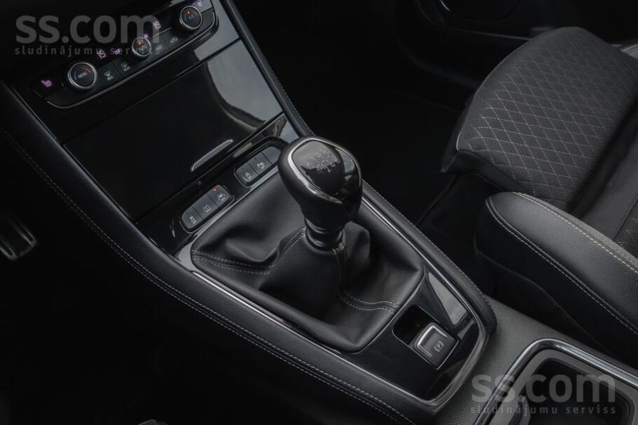 Balts Opel Grandland X 2018 Tukums, ar dzinēja tilpumu 1.60 L un nobraukumu 163 tūkst. km par 12490 €, foto 27 vietnē AUTOMOTO.COM.LV