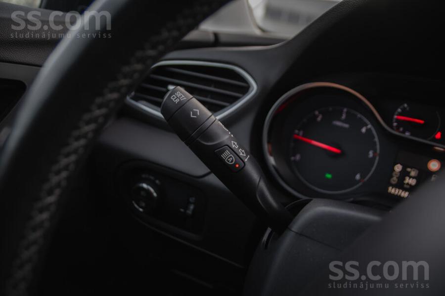 Balts Opel Grandland X 2018 Tukums, ar dzinēja tilpumu 1.60 L un nobraukumu 163 tūkst. km par 12490 €, foto 29 vietnē AUTOMOTO.COM.LV