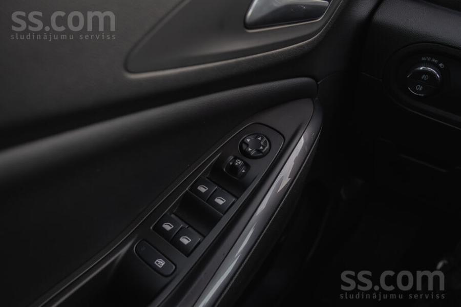 Balts Opel Grandland X 2018 Tukums, ar dzinēja tilpumu 1.60 L un nobraukumu 163 tūkst. km par 12490 €, foto 32 vietnē AUTOMOTO.COM.LV