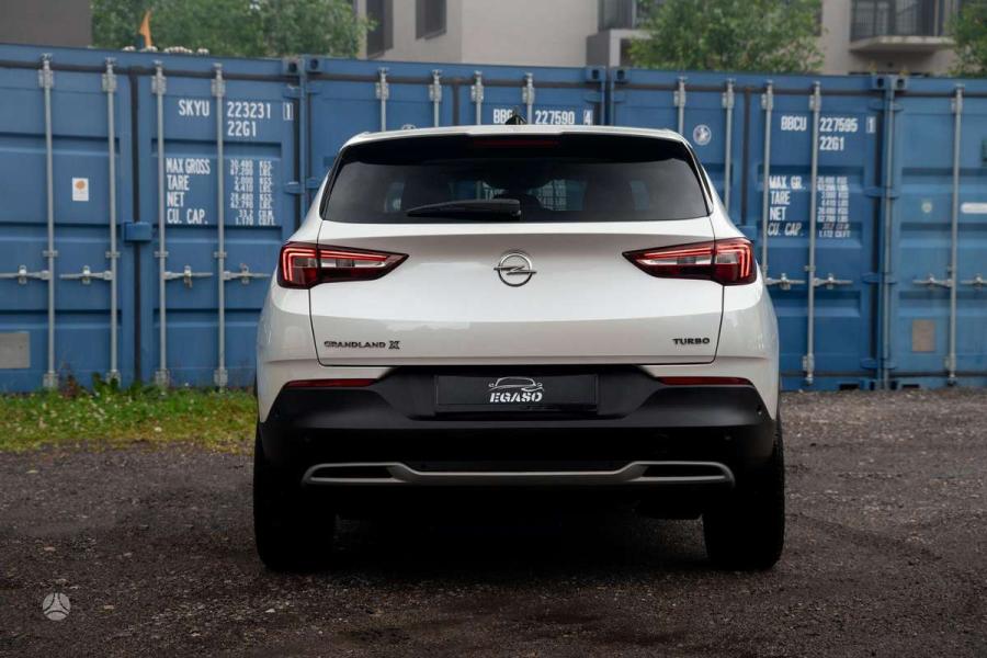 Balts Opel Grandland X 2018 Viļņa, ar dzinēja tilpumu 1.20 L un nobraukumu 190 tūkst. km par 9900 €, foto 5 vietnē AUTOMOTO.COM.LV