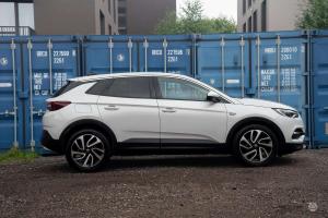 Balts Opel Grandland X 2018 Viļņa, ar dzinēja tilpumu 1.20 L un nobraukumu 190 tūkst. km par 9900 €, foto 8 vietnē AUTOMOTO.COM.LV