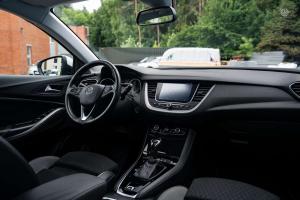 Balts Opel Grandland X 2018 Viļņa, ar dzinēja tilpumu 1.20 L un nobraukumu 190 tūkst. km par 9900 €, foto 16 vietnē AUTOMOTO.COM.LV