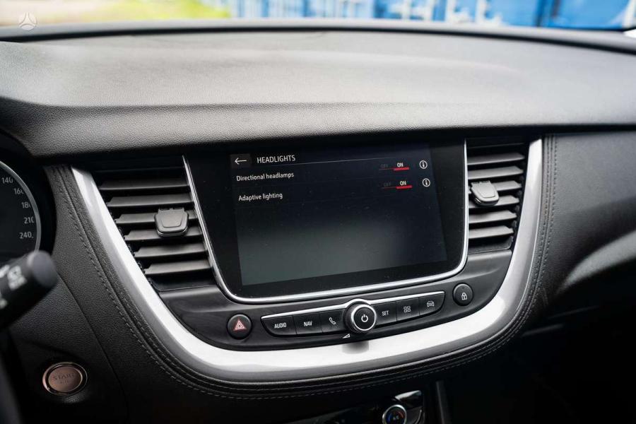 Balts Opel Grandland X 2018 Viļņa, ar dzinēja tilpumu 1.20 L un nobraukumu 190 tūkst. km par 9900 €, foto 20 vietnē AUTOMOTO.COM.LV