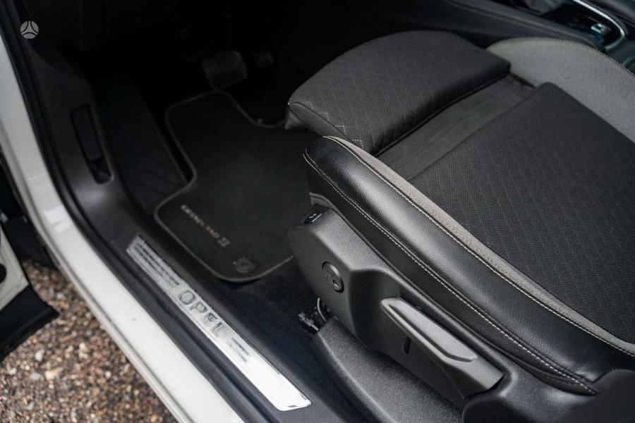 Balts Opel Grandland X 2018 Viļņa, ar dzinēja tilpumu 1.20 L un nobraukumu 190 tūkst. km par 9900 €, foto 31 vietnē AUTOMOTO.COM.LV