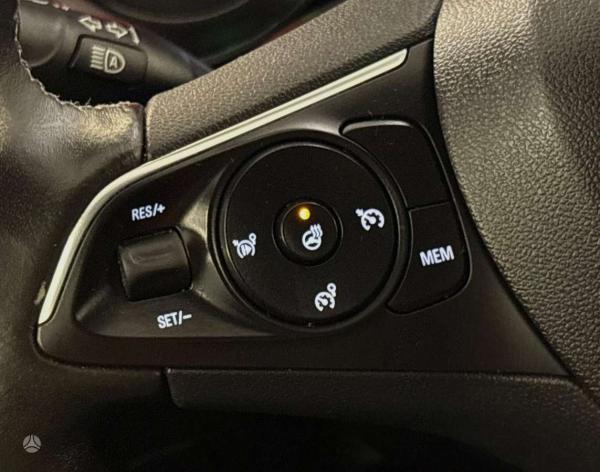 Balts Opel Grandland X 2018 Marijampole, ar dzinēja tilpumu 1.20 L un nobraukumu 123 tūkst. km par 10750 €, foto 4 vietnē AUTOMOTO.COM.LV