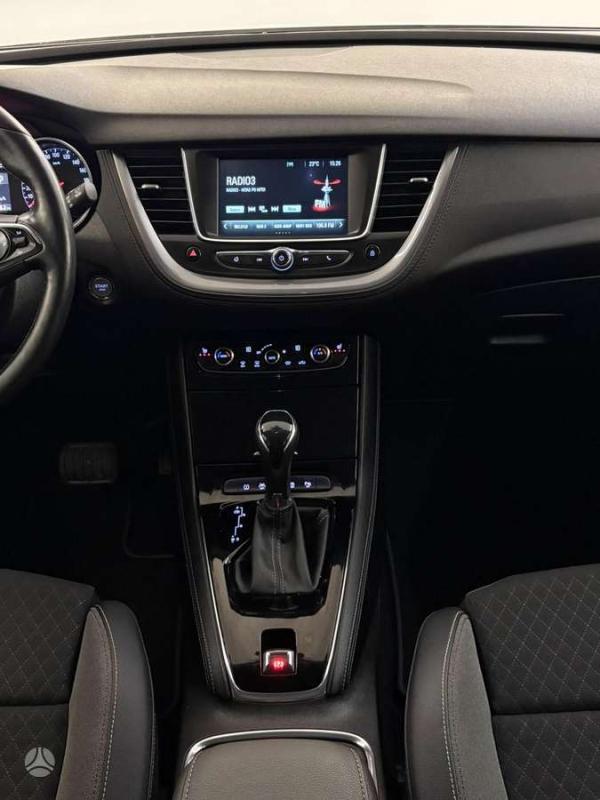 Balts Opel Grandland X 2018 Marijampole, ar dzinēja tilpumu 1.20 L un nobraukumu 123 tūkst. km par 10750 €, foto 5 vietnē AUTOMOTO.COM.LV
