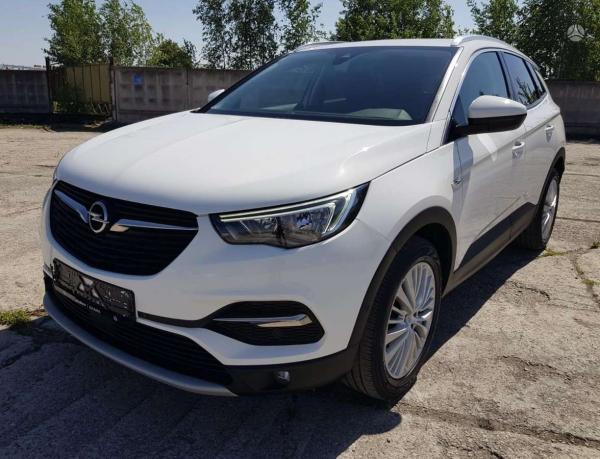 Balts Opel Grandland X 2018 Šauļi, ar dzinēja tilpumu 1.20 L un nobraukumu 89 tūkst. km par 8900 €, foto 1 vietnē AUTOMOTO.COM.LV