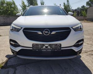 Balts Opel Grandland X 2018 Šauļi, ar dzinēja tilpumu 1.20 L un nobraukumu 89 tūkst. km par 8900 €, foto 3 vietnē AUTOMOTO.COM.LV