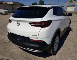 Balts Opel Grandland X 2018 Šauļi, ar dzinēja tilpumu 1.20 L un nobraukumu 89 tūkst. km par 8900 €, foto 5 vietnē AUTOMOTO.COM.LV