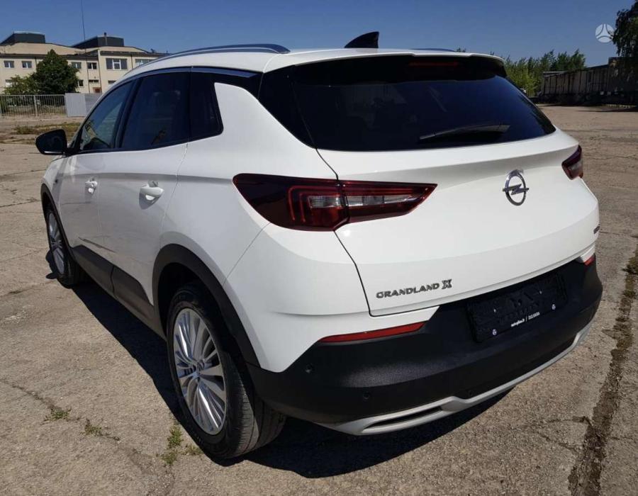 Balts Opel Grandland X 2018 Šauļi, ar dzinēja tilpumu 1.20 L un nobraukumu 89 tūkst. km par 8900 €, foto 9 vietnē AUTOMOTO.COM.LV