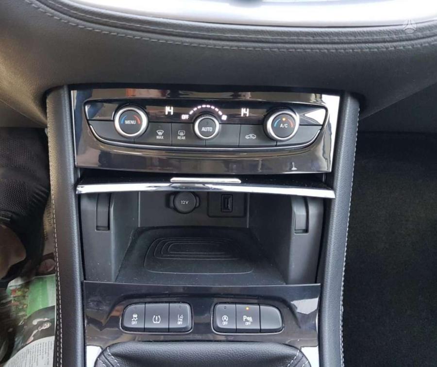 Balts Opel Grandland X 2018 Šauļi, ar dzinēja tilpumu 1.20 L un nobraukumu 89 tūkst. km par 8900 €, foto 17 vietnē AUTOMOTO.COM.LV