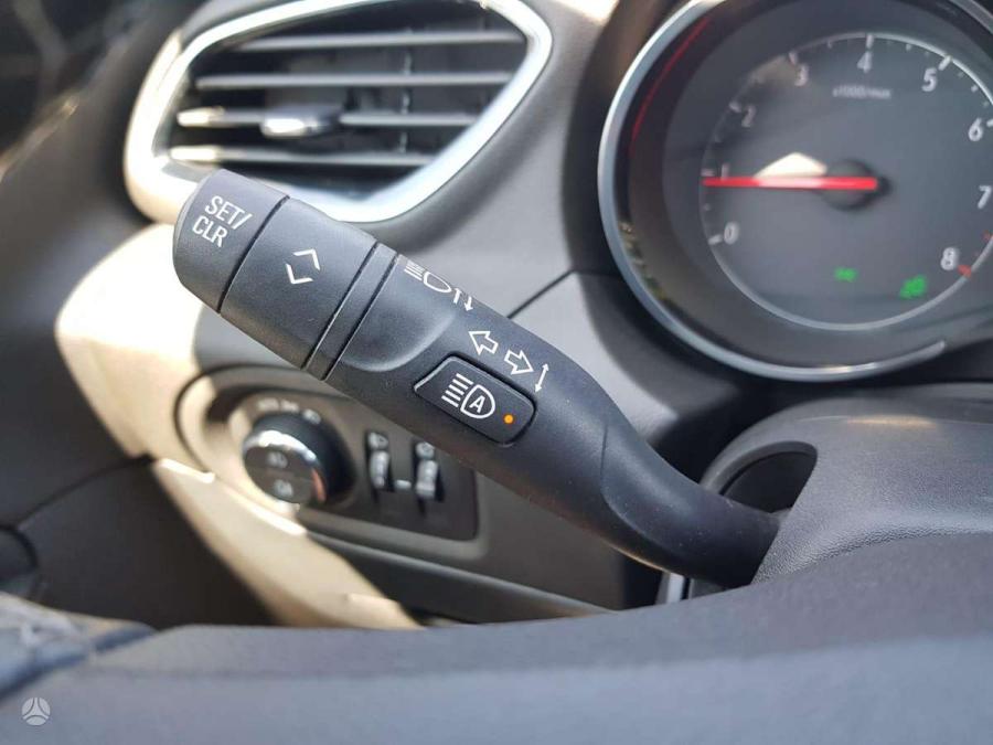 Balts Opel Grandland X 2018 Šauļi, ar dzinēja tilpumu 1.20 L un nobraukumu 89 tūkst. km par 8900 €, foto 20 vietnē AUTOMOTO.COM.LV