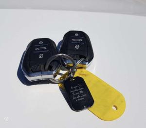 Balts Opel Grandland X 2018 Šauļi, ar dzinēja tilpumu 1.20 L un nobraukumu 89 tūkst. km par 8900 €, foto 24 vietnē AUTOMOTO.COM.LV