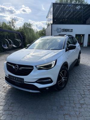 Balts Opel Grandland X 2018 Panevēža, ar dzinēja tilpumu 1.20 L un nobraukumu 159 tūkst. km par 10300 €, foto 3 vietnē AUTOMOTO.COM.LV