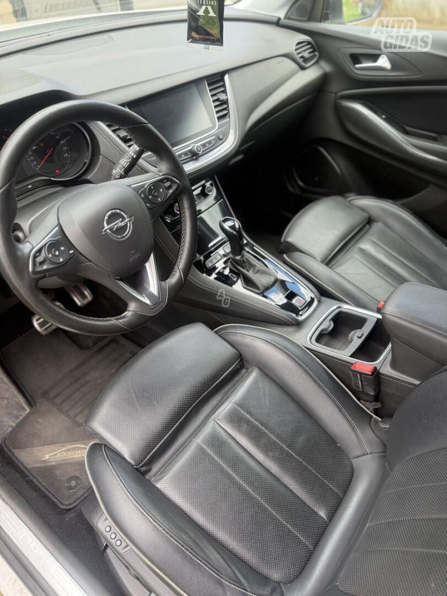 Balts Opel Grandland X 2018 Panevēža, ar dzinēja tilpumu 1.20 L un nobraukumu 159 tūkst. km par 10300 €, foto 15 vietnē AUTOMOTO.COM.LV