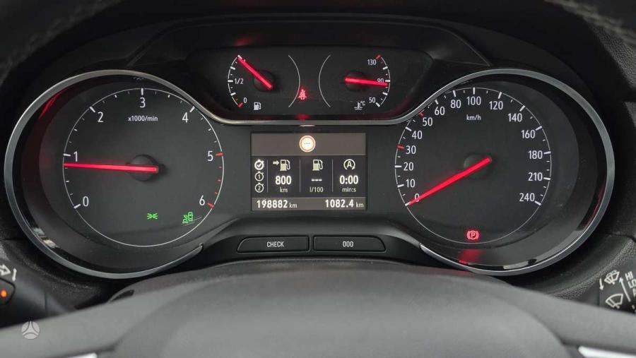 Balts Opel Grandland X 2018 Trakai, ar dzinēja tilpumu 1.56 L un nobraukumu 199 tūkst. km par 11600 €, foto 11 vietnē AUTOMOTO.COM.LV