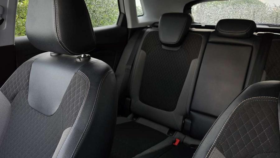 Balts Opel Grandland X 2018 Trakai, ar dzinēja tilpumu 1.56 L un nobraukumu 199 tūkst. km par 11600 €, foto 12 vietnē AUTOMOTO.COM.LV