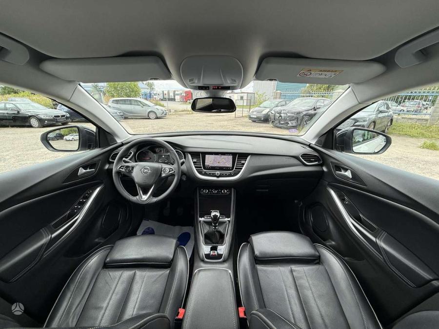 Белый Опель Grandland X 2018 в Алитус, объемом двигателя 1.20 л и пробегом 121 тыс. км за 8450 €, фото 7 на AUTOMOTO.COM.LV