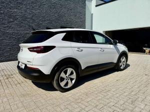 Белый Опель Grandland X 2018 в Таураге, объемом двигателя 1.56 л и пробегом 191 тыс. км за 9800 €, фото 8 на AUTOMOTO.COM.LV