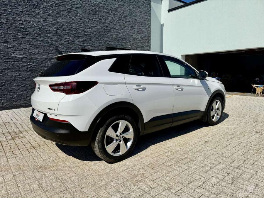 Белый Опель Grandland X 2018 в Таураге, объемом двигателя 1.56 л и пробегом 191 тыс. км за 9800 €, фото 8 на AUTOMOTO.COM.LV