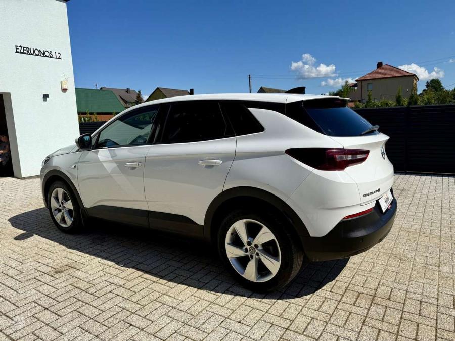 Белый Опель Grandland X 2018 в Таураге, объемом двигателя 1.56 л и пробегом 191 тыс. км за 9800 €, фото 9 на AUTOMOTO.COM.LV