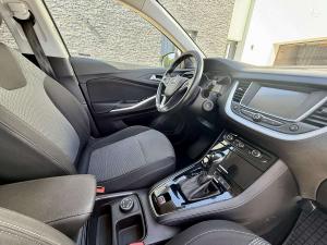 Белый Опель Grandland X 2018 в Таураге, объемом двигателя 1.56 л и пробегом 191 тыс. км за 9800 €, фото 22 на AUTOMOTO.COM.LV