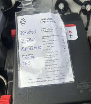 White Opel Grandland X 2018 in Taurage, with an engine capacity of 2.00 L and mileage of 258 thousand km for 11800 €, photo 31 on AUTOMOTO.COM.LV