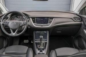 Balts Opel Grandland X 2018 Kauņa, ar dzinēja tilpumu 1.56 L un nobraukumu 250 tūkst. km par 10999 €, foto 24 vietnē AUTOMOTO.COM.LV