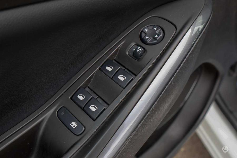Balts Opel Grandland X 2018 Kauņa, ar dzinēja tilpumu 1.56 L un nobraukumu 250 tūkst. km par 10999 €, foto 48 vietnē AUTOMOTO.COM.LV