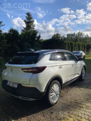 Balts Opel Grandland X 2018 Rīga, ar dzinēja tilpumu 1.60 L un nobraukumu 77 tūkst. km par 13200 €, foto 5 vietnē AUTOMOTO.COM.LV