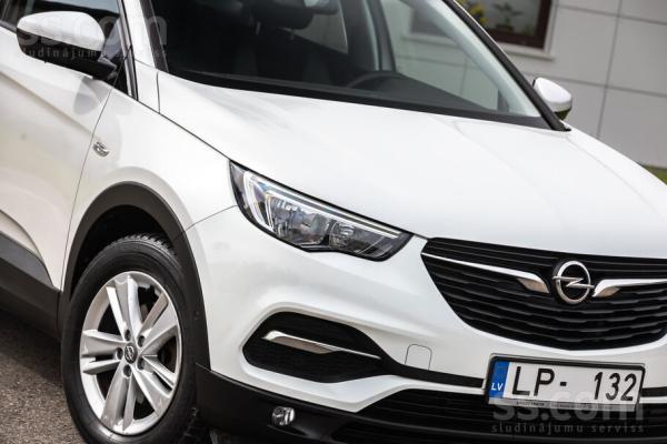 Белый Опель Grandland X 2018 в Елгава, объемом двигателя 1.20 л и пробегом 122 тыс. км за 12999 €, фото 4 на AUTOMOTO.COM.LV