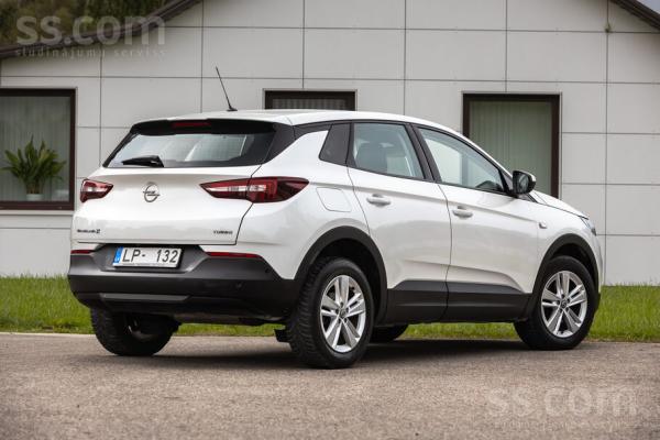 Белый Опель Grandland X 2018 в Елгава, объемом двигателя 1.20 л и пробегом 122 тыс. км за 12999 €, фото 11 на AUTOMOTO.COM.LV